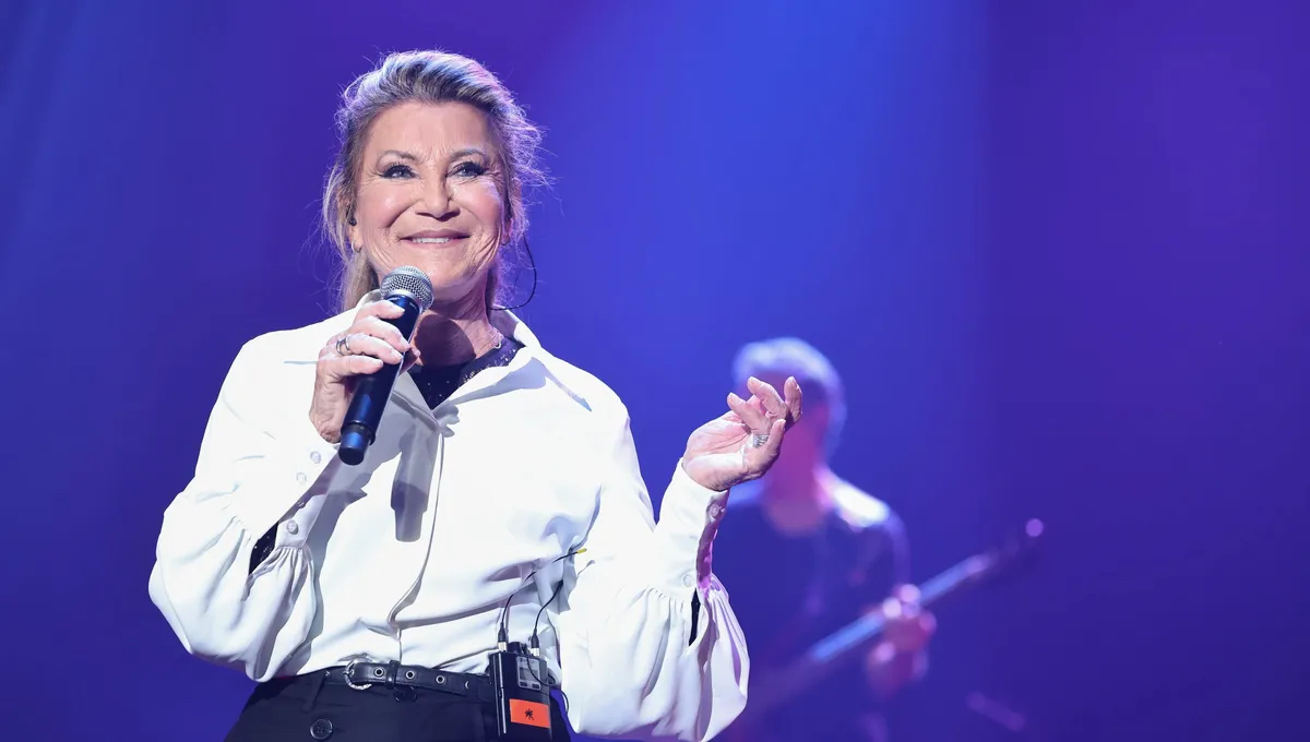 SHEILA « À l’Avenir » – Gonzo Music